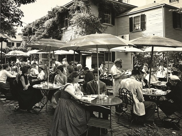 Photo history of Harvard Square | Harvard Magazine